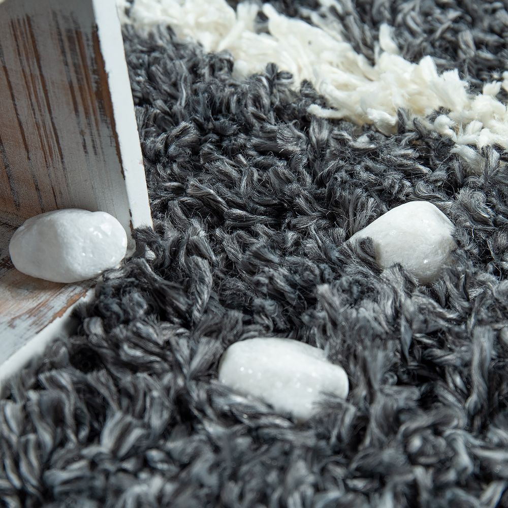 HELSINKI 531 ANTHRACITE – Paco Home Rugs